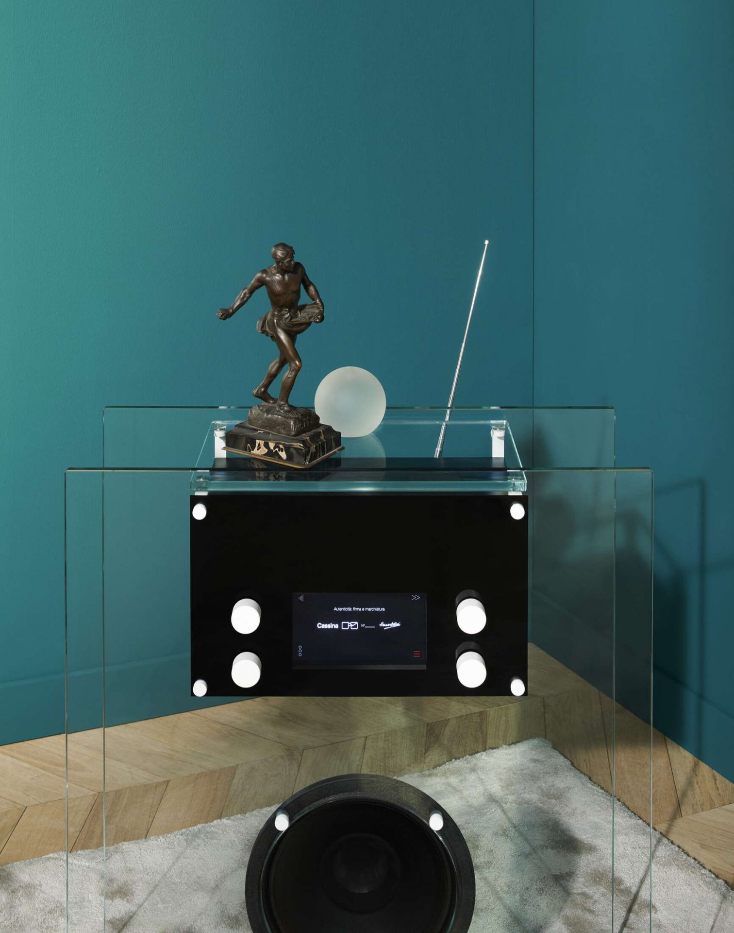 842 Radio in Cristallo Cassina | Knöpfe aus weiss lackiertem Edelstahl | CASSINA 842 02